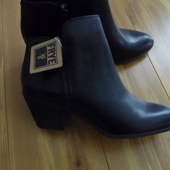 Frye | Shoes | Frye Judith Double Zip Chunky Stack Heel Black Leather ...